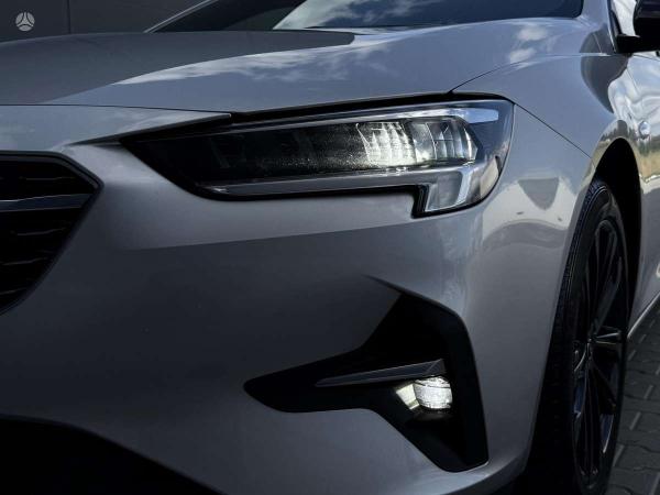 Grey Opel Insignia 2022 in Siauliai, with an engine capacity of 1.96 L and mileage of 243 thousand km for 11250 €, photo 6 on AUTOMOTO.COM.LV