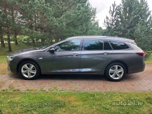 Grey Opel Insignia 2022 in Tartu, with an engine capacity of 2.00 L and mileage of 176 thousand km for 12390 €, photo 7 on AUTOMOTO.COM.LV