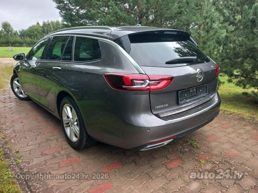 Grey Opel Insignia 2022 in Tartu, with an engine capacity of 2.00 L and mileage of 176 thousand km for 12390 €, photo 10 on AUTOMOTO.COM.LV