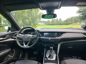 Grey Opel Insignia 2022 in Tartu, with an engine capacity of 2.00 L and mileage of 176 thousand km for 12390 €, photo 15 on AUTOMOTO.COM.LV