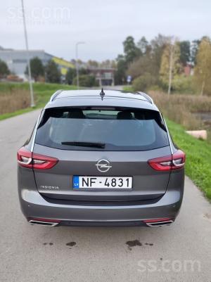 Grey Opel Insignia 2022 in Ogre, with an engine capacity of 2.00 L and mileage of 102 thousand km for 12500 €, photo 5 on AUTOMOTO.COM.LV