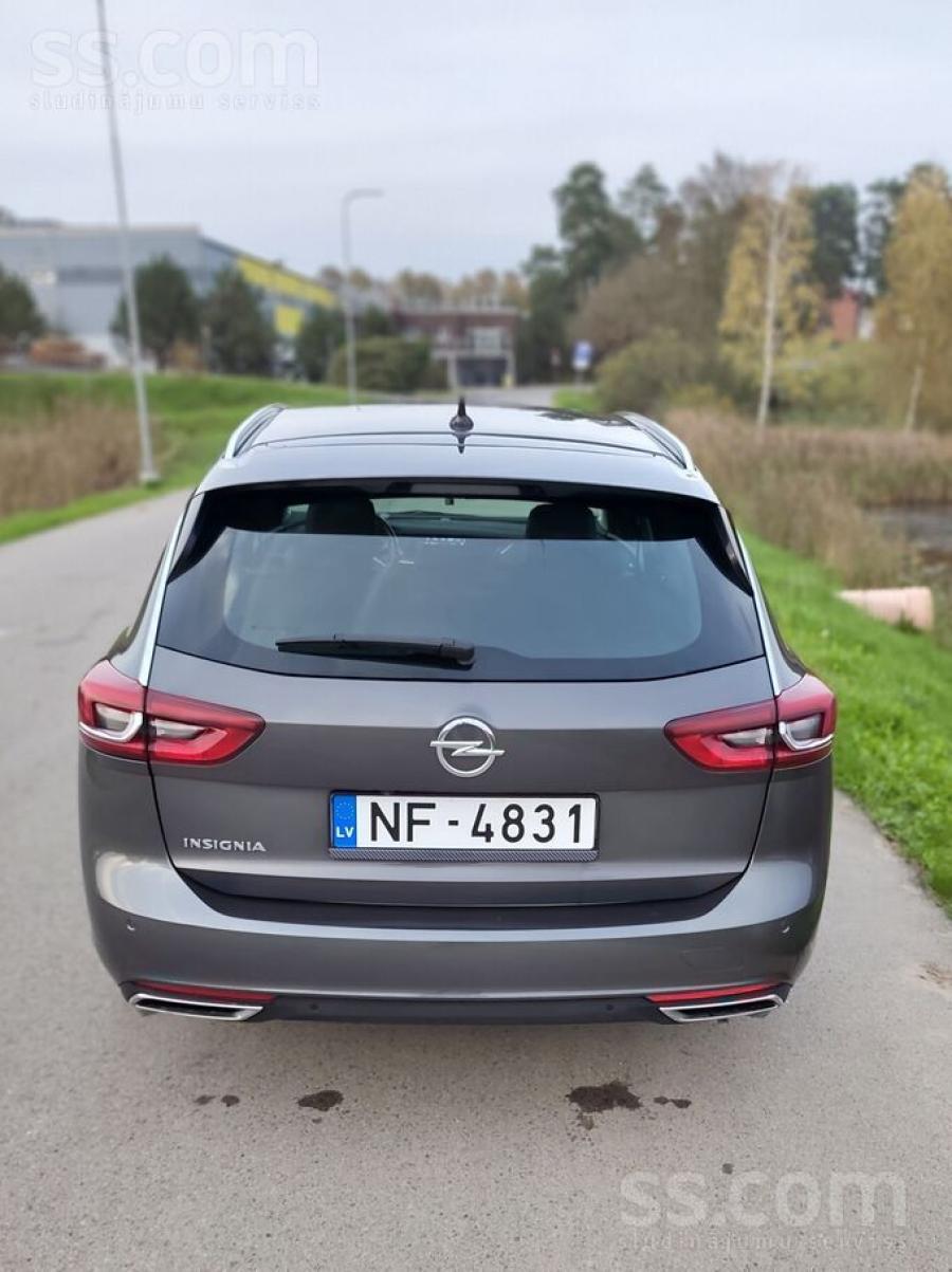 Grey Opel Insignia 2022 in Ogre, with an engine capacity of 2.00 L and mileage of 102 thousand km for 12500 €, photo 5 on AUTOMOTO.COM.LV
