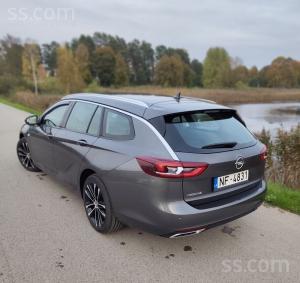 Grey Opel Insignia 2022 in Ogre, with an engine capacity of 2.00 L and mileage of 102 thousand km for 12500 €, photo 6 on AUTOMOTO.COM.LV