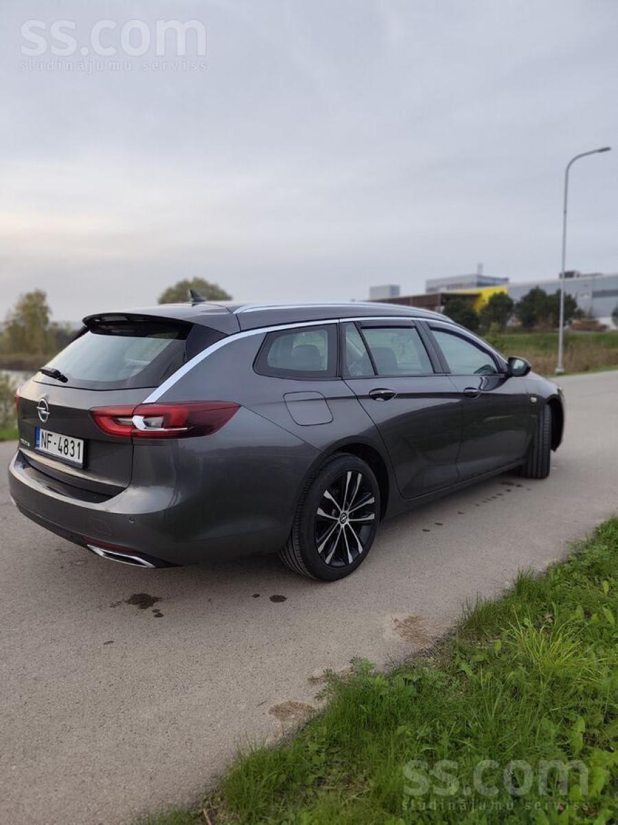 Grey Opel Insignia 2022 in Ogre, with an engine capacity of 2.00 L and mileage of 102 thousand km for 12500 €, photo 11 on AUTOMOTO.COM.LV
