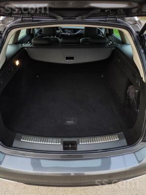 Grey Opel Insignia 2022 in Ogre, with an engine capacity of 2.00 L and mileage of 102 thousand km for 12500 €, photo 12 on AUTOMOTO.COM.LV
