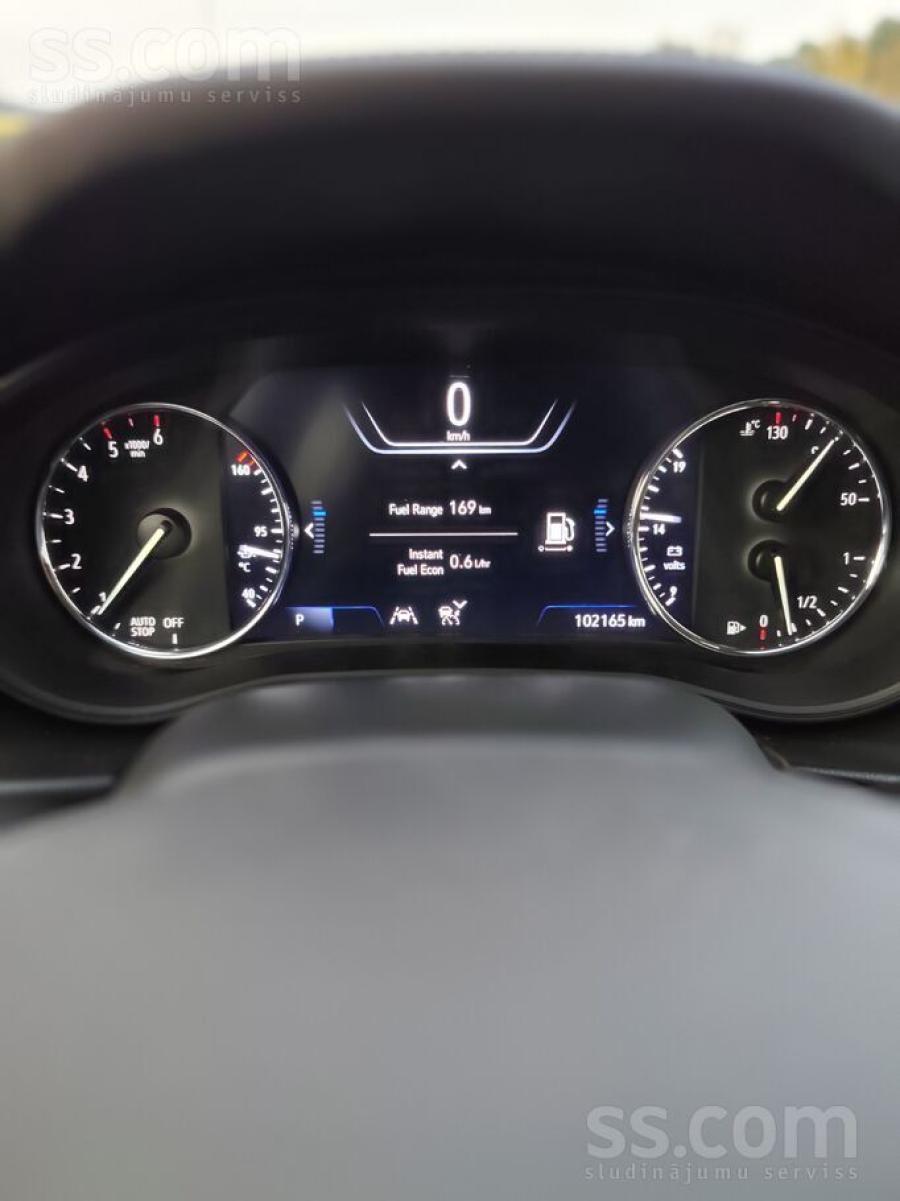 Grey Opel Insignia 2022 in Ogre, with an engine capacity of 2.00 L and mileage of 102 thousand km for 12500 €, photo 15 on AUTOMOTO.COM.LV