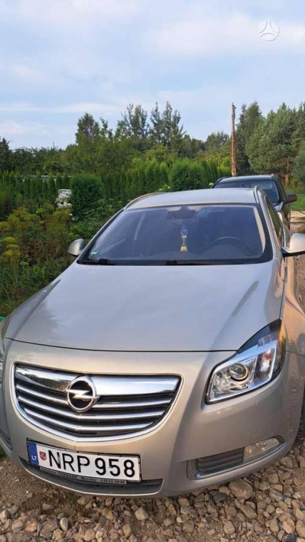 Grey Opel Insignia 2026 in Kaunas, with an engine capacity of 0.00 L and mileage of 231 thousand km for 2500 €, photo 4 on AUTOMOTO.COM.LV