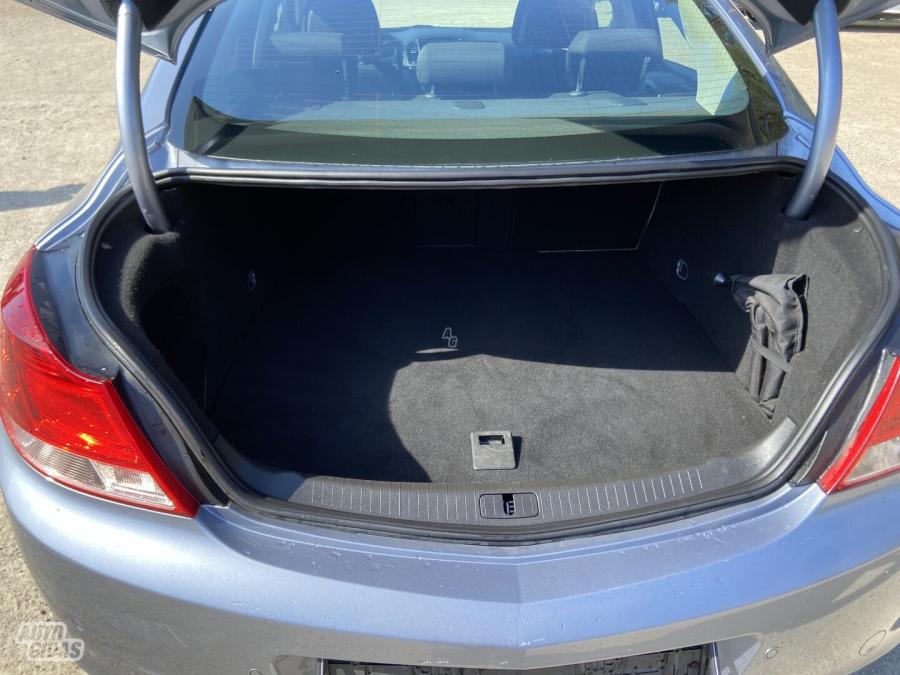 Opel Insignia 2008 in Kelme, with an engine capacity of 1.80 L and mileage of 188 thousand km for 3200 €, photo 5 on AUTOMOTO.COM.LV