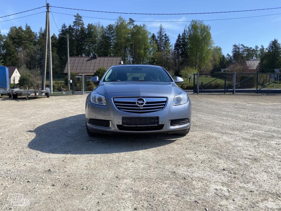 Opel Insignia 2008 in Kelme, with an engine capacity of 1.80 L and mileage of 188 thousand km for 3200 €, photo 11 on AUTOMOTO.COM.LV