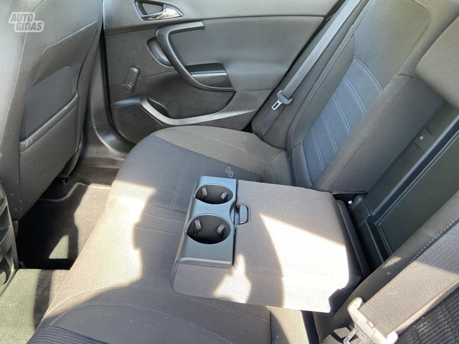 Opel Insignia 2008 in Kelme, with an engine capacity of 1.80 L and mileage of 188 thousand km for 3200 €, photo 13 on AUTOMOTO.COM.LV