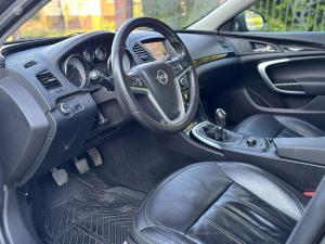 Opel Insignia 2008 in Mazeikiai, with an engine capacity of 1.96 L and mileage of 225 thousand km for 1950 €, photo 10 on AUTOMOTO.COM.LV
