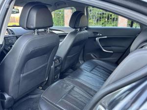 Opel Insignia 2008 in Mazeikiai, with an engine capacity of 1.96 L and mileage of 225 thousand km for 1950 €, photo 12 on AUTOMOTO.COM.LV