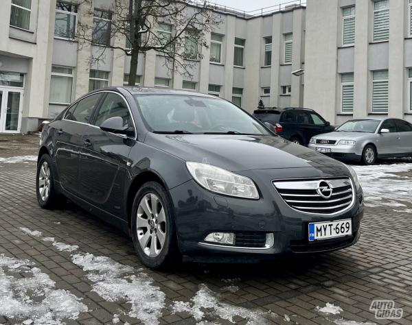 Opel Insignia 2009 in Kaunas, with an engine capacity of 1.80 L and mileage of 328 thousand km for 2400 €, photo 2 on AUTOMOTO.COM.LV