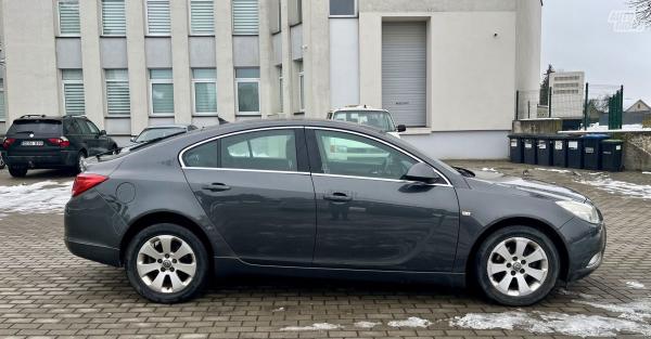 Opel Insignia 2009 in Kaunas, with an engine capacity of 1.80 L and mileage of 328 thousand km for 2400 €, photo 3 on AUTOMOTO.COM.LV