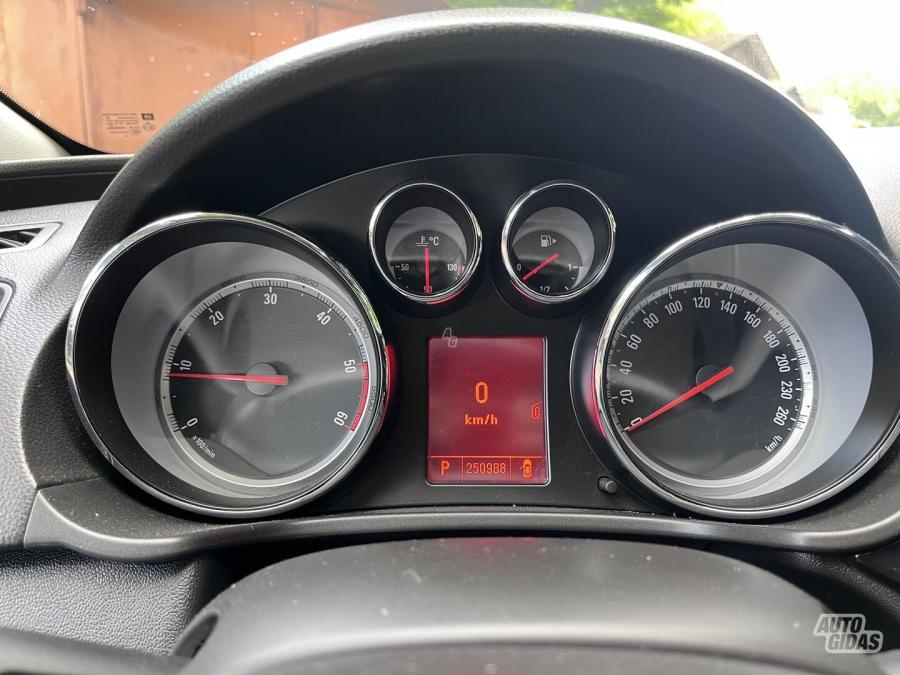 Opel Insignia 2009 Kauņa, ar dzinēja tilpumu 2.00 L un nobraukumu 251 tūkst. km par 2200 €, foto 15 vietnē AUTOMOTO.COM.LV