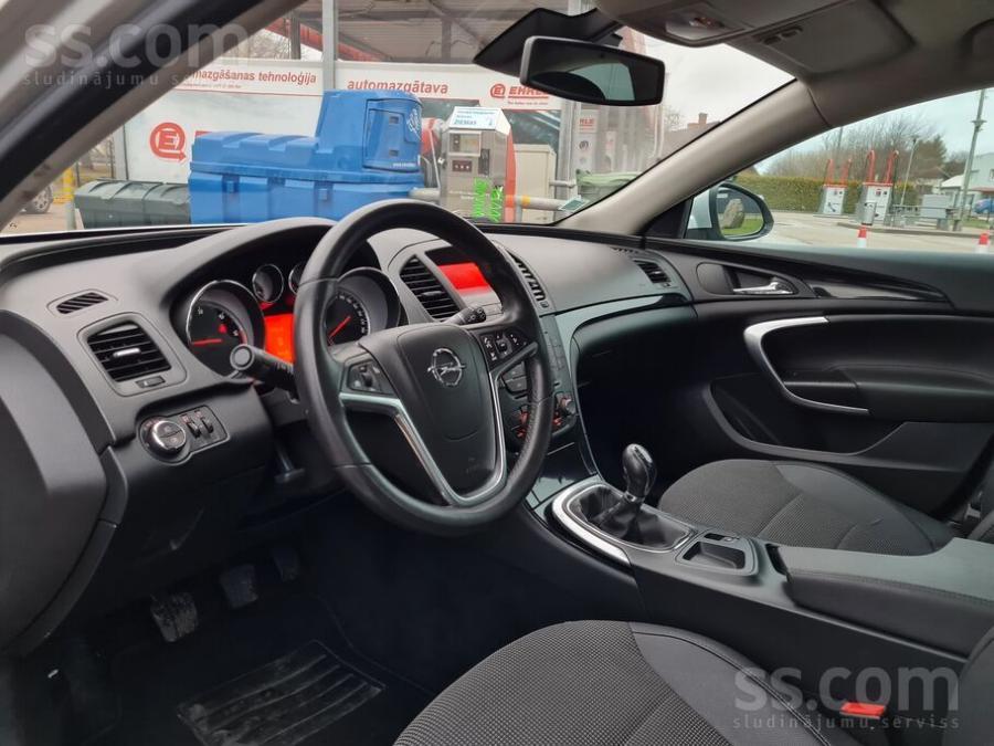 Opel Insignia 2010 Ogre, ar dzinēja tilpumu 2.00 L un nobraukumu 0 tūkst. km par 3990 €, foto 13 vietnē AUTOMOTO.COM.LV
