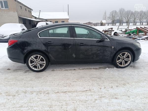 Opel Insignia 2010 in Marijampole, with an engine capacity of 2.00 L and mileage of 268 thousand km for 1999 €, photo 3 on AUTOMOTO.COM.LV