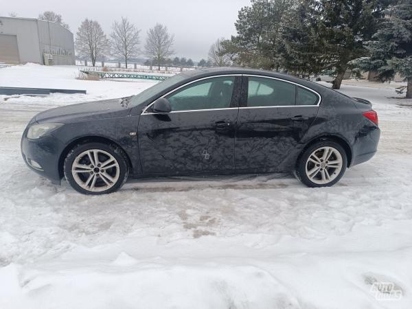 Opel Insignia 2010 in Marijampole, with an engine capacity of 2.00 L and mileage of 268 thousand km for 1999 €, photo 4 on AUTOMOTO.COM.LV