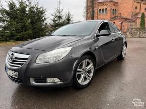 Opel Insignia 2010 in Vilnius, with an engine capacity of 2.00 L and mileage of 403 thousand km for 2350 €, photo  on AUTOMOTO.COM.LV