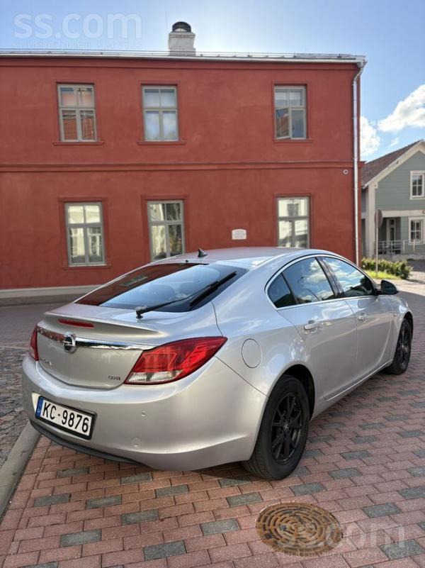 Opel Insignia 2010 in Kuldiga, with an engine capacity of 2.00 L and mileage of 0 thousand km for 2300 €, photo 8 on AUTOMOTO.COM.LV