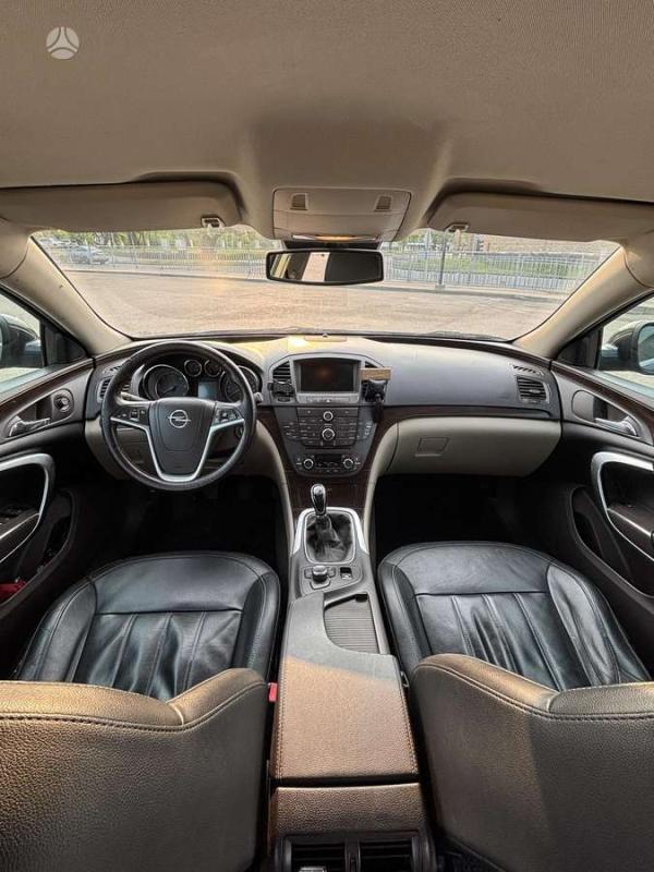 Opel Insignia 2010 in Plunge, with an engine capacity of 1.96 L and mileage of 300 thousand km for 1500 €, photo 7 on AUTOMOTO.COM.LV