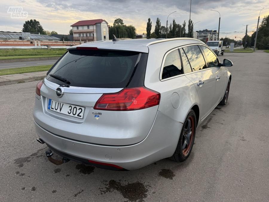 Opel Insignia 2010 in Kaunas, with an engine capacity of 2.00 L and mileage of 295 thousand km for 2200 €, photo 1 on AUTOMOTO.COM.LV