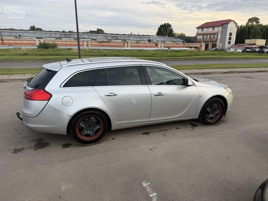 Opel Insignia 2010 in Kaunas, with an engine capacity of 2.00 L and mileage of 295 thousand km for 2200 €, photo 4 on AUTOMOTO.COM.LV