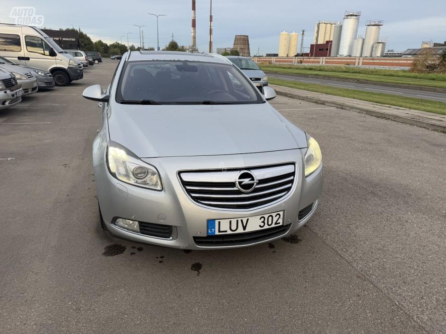 Opel Insignia 2010 in Kaunas, with an engine capacity of 2.00 L and mileage of 295 thousand km for 2200 €, photo 7 on AUTOMOTO.COM.LV