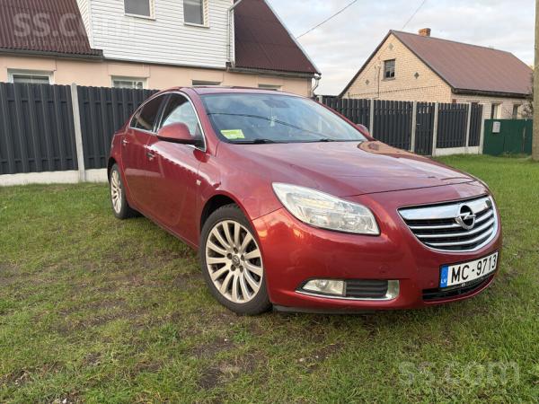 Opel Insignia 2010 Daugavpils, ar dzinēja tilpumu 2.00 L un nobraukumu 323 tūkst. km par 4500 €, foto 1 vietnē AUTOMOTO.COM.LV