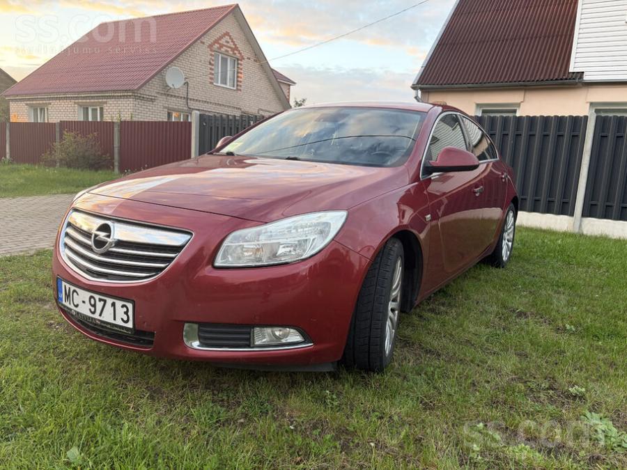 Opel Insignia 2010 Daugavpils, ar dzinēja tilpumu 2.00 L un nobraukumu 323 tūkst. km par 4500 €, foto 3 vietnē AUTOMOTO.COM.LV