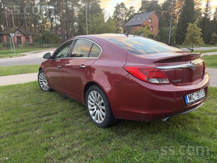 Opel Insignia 2010 Daugavpils, ar dzinēja tilpumu 2.00 L un nobraukumu 323 tūkst. km par 4500 €, foto 4 vietnē AUTOMOTO.COM.LV