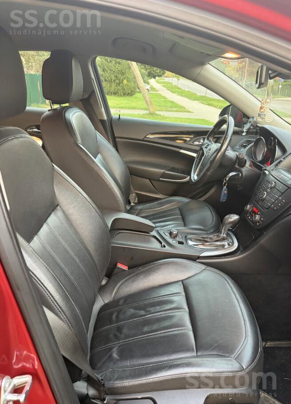 Opel Insignia 2010 Daugavpils, ar dzinēja tilpumu 2.00 L un nobraukumu 323 tūkst. km par 4500 €, foto 10 vietnē AUTOMOTO.COM.LV