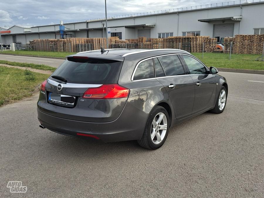 Opel Insignia 2011 in Siauliai, with an engine capacity of 2.00 L and mileage of 258 thousand km for 3000 €, photo 4 on AUTOMOTO.COM.LV