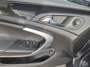 Opel Insignia 2011 in Siauliai, with an engine capacity of 2.00 L and mileage of 258 thousand km for 3000 €, photo 19 on AUTOMOTO.COM.LV