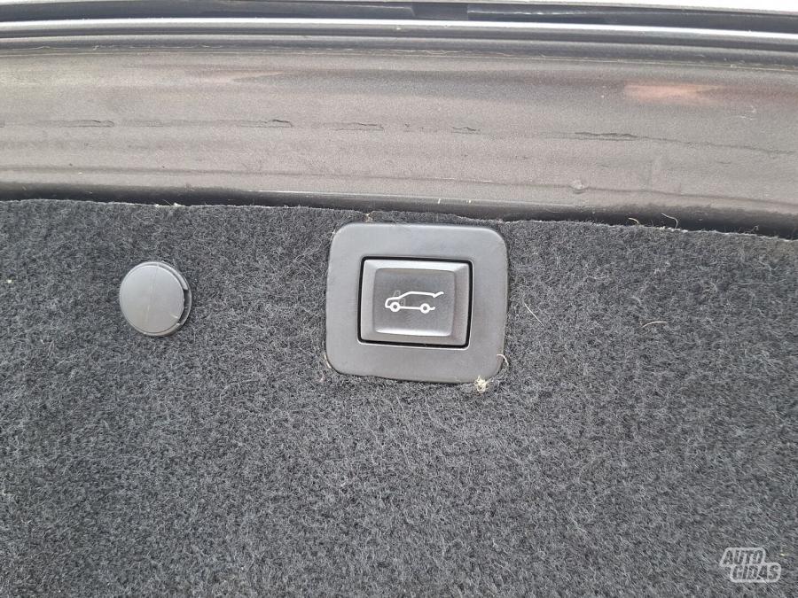 Opel Insignia 2011 in Siauliai, with an engine capacity of 2.00 L and mileage of 258 thousand km for 3000 €, photo 21 on AUTOMOTO.COM.LV