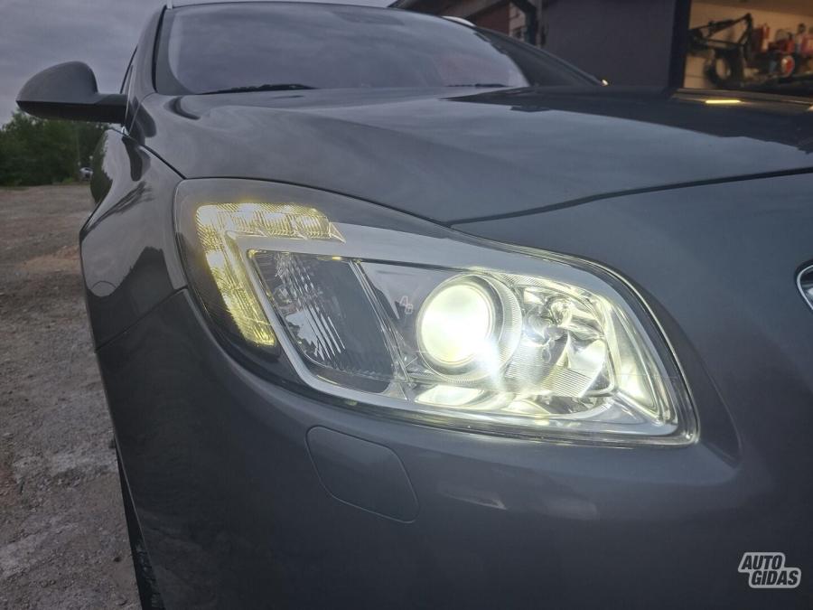 Opel Insignia 2011 in Siauliai, with an engine capacity of 2.00 L and mileage of 258 thousand km for 3000 €, photo 24 on AUTOMOTO.COM.LV