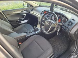 Opel Insignia 2011 in Klaipeda, with an engine capacity of 2.00 L and mileage of 222 thousand km for 1900 €, photo 9 on AUTOMOTO.COM.LV