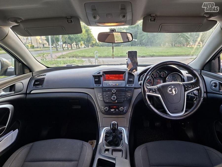 Opel Insignia 2011 in Klaipeda, with an engine capacity of 2.00 L and mileage of 222 thousand km for 1900 €, photo 11 on AUTOMOTO.COM.LV