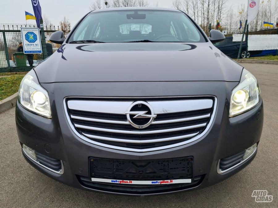 Opel Insignia 2012 in Kaunas, with an engine capacity of 2.00 L and mileage of 237 thousand km for 4250 €, photo 8 on AUTOMOTO.COM.LV