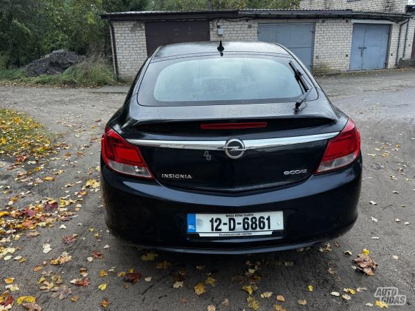 Opel Insignia 2012 in Siauliai, with an engine capacity of 2.00 L and mileage of 292 thousand km for 1050 €, photo 8 on AUTOMOTO.COM.LV