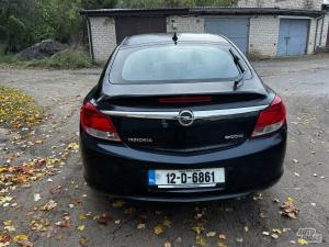 Opel Insignia 2012 in Siauliai, with an engine capacity of 2.00 L and mileage of 292 thousand km for 1050 €, photo 8 on AUTOMOTO.COM.LV