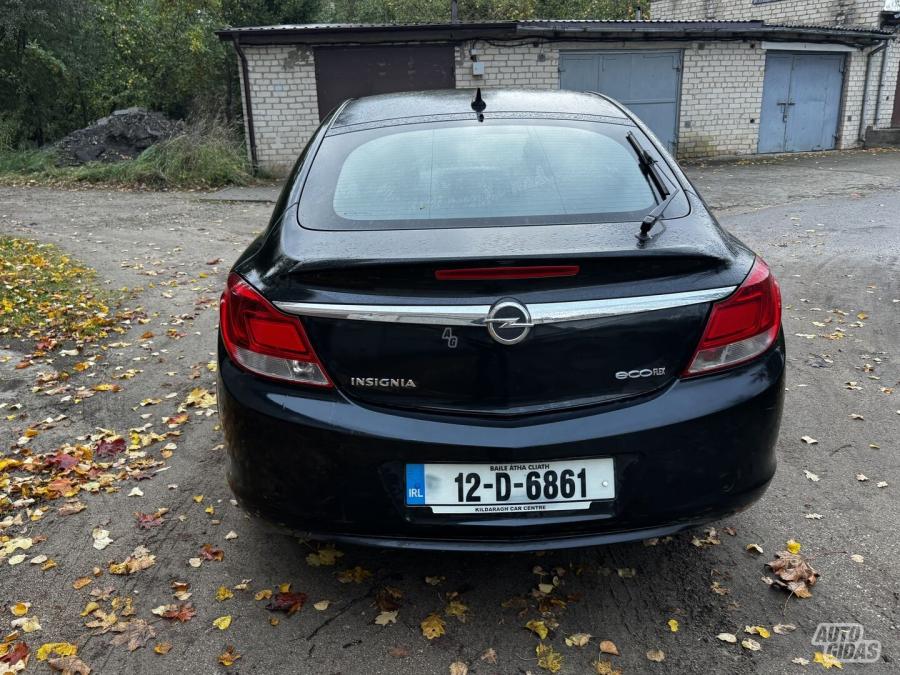 Opel Insignia 2012 in Siauliai, with an engine capacity of 2.00 L and mileage of 292 thousand km for 1050 €, photo 8 on AUTOMOTO.COM.LV