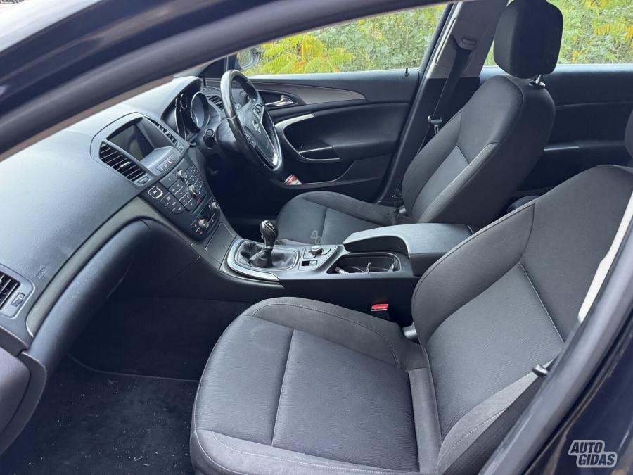 Opel Insignia 2012 in Siauliai, with an engine capacity of 2.00 L and mileage of 292 thousand km for 1050 €, photo 12 on AUTOMOTO.COM.LV