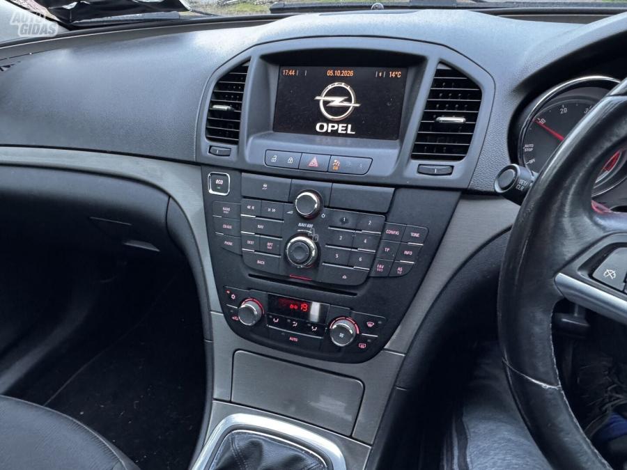 Opel Insignia 2012 in Siauliai, with an engine capacity of 2.00 L and mileage of 292 thousand km for 1050 €, photo 16 on AUTOMOTO.COM.LV