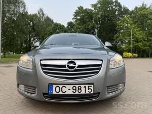 Opel Insignia 2013 in Jelgava, with an engine capacity of 2.00 L and mileage of 218 thousand km for 4500 €, photo 6 on AUTOMOTO.COM.LV