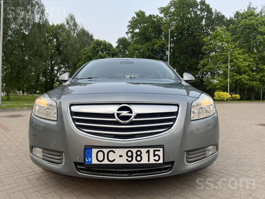 Opel Insignia 2013 in Jelgava, with an engine capacity of 2.00 L and mileage of 218 thousand km for 4500 €, photo 6 on AUTOMOTO.COM.LV