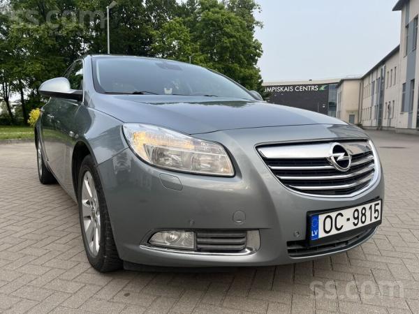 Opel Insignia 2013 in Jelgava, with an engine capacity of 2.00 L and mileage of 218 thousand km for 4500 €, photo 7 on AUTOMOTO.COM.LV