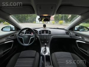 Opel Insignia 2013 in Jelgava, with an engine capacity of 2.00 L and mileage of 218 thousand km for 4500 €, photo 14 on AUTOMOTO.COM.LV