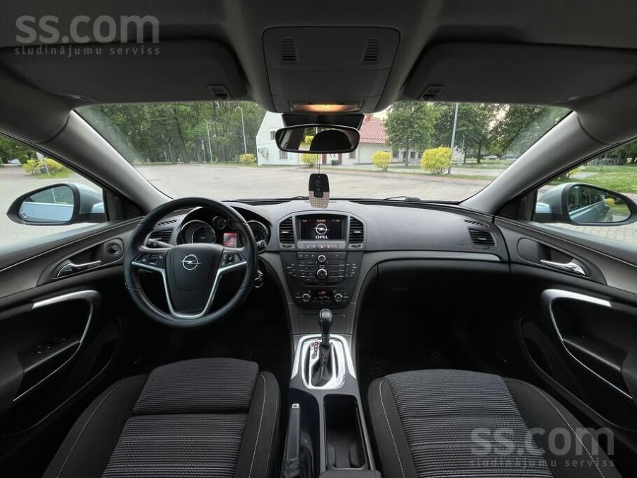 Opel Insignia 2013 in Jelgava, with an engine capacity of 2.00 L and mileage of 218 thousand km for 4500 €, photo 14 on AUTOMOTO.COM.LV