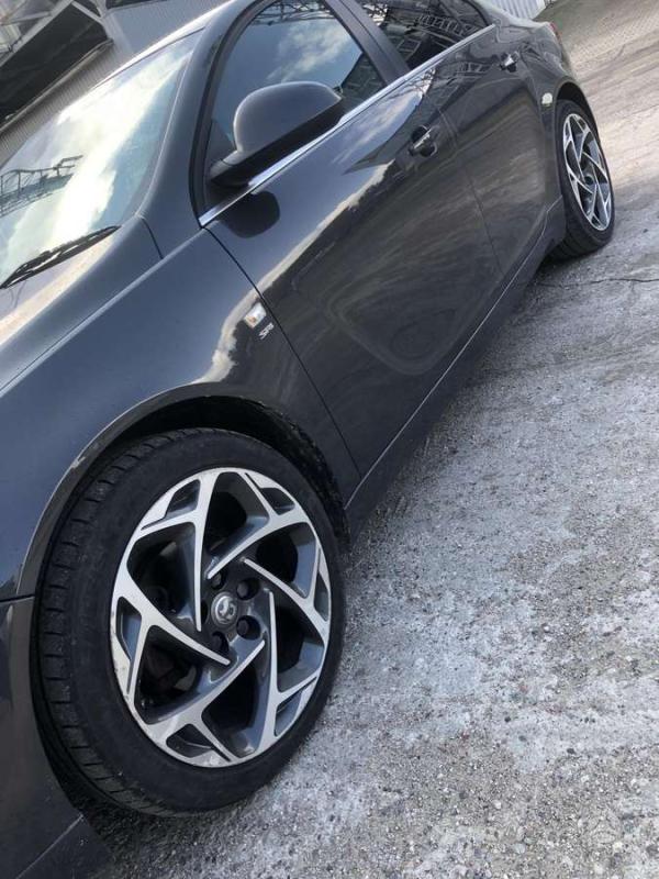 Opel Insignia 2015 in Kaunas on AUTOMOTO.COM.LV Opel Insignia 2015 in Kaunas, with an engine capacity of 2.00 L and mileage of 157 thousand km for 2600 €, photo 4 on AUTOMOTO.COM.LV